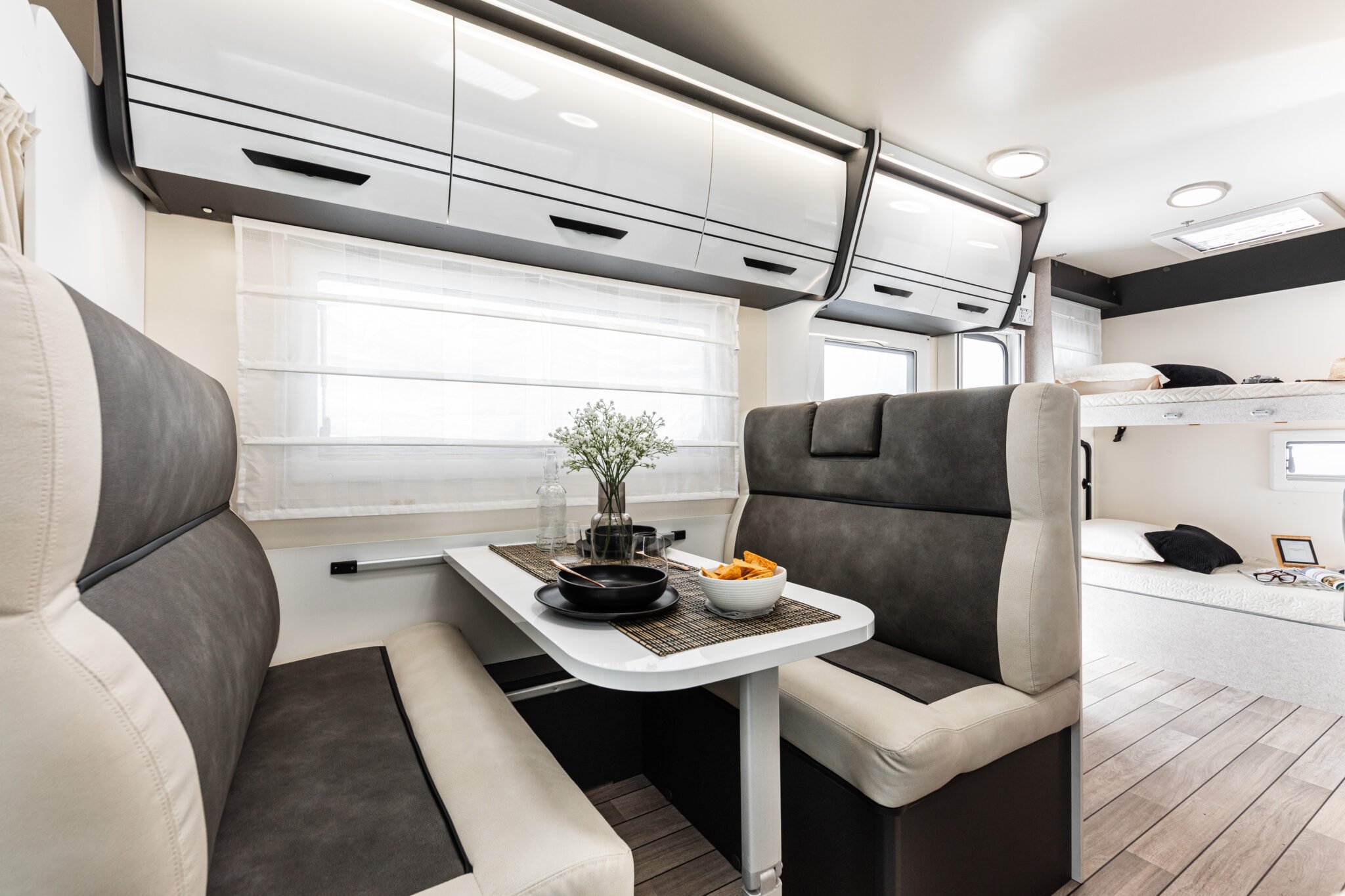 Glamys Series 300 - Season 2025 | McLouis